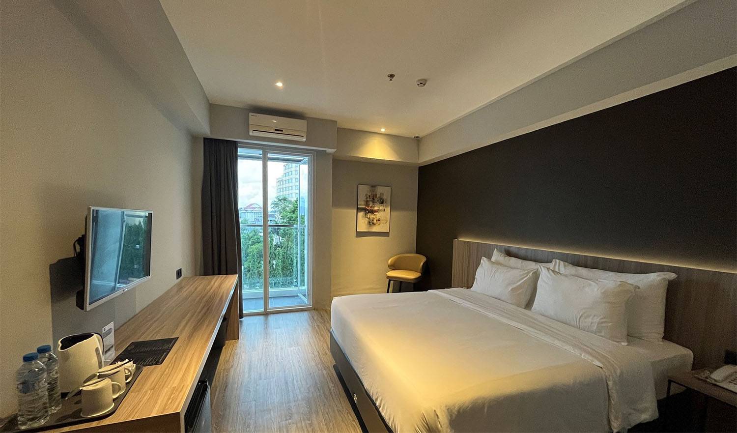 Deluxe Room - Rogers Hotel Manado, Manado | Official Site