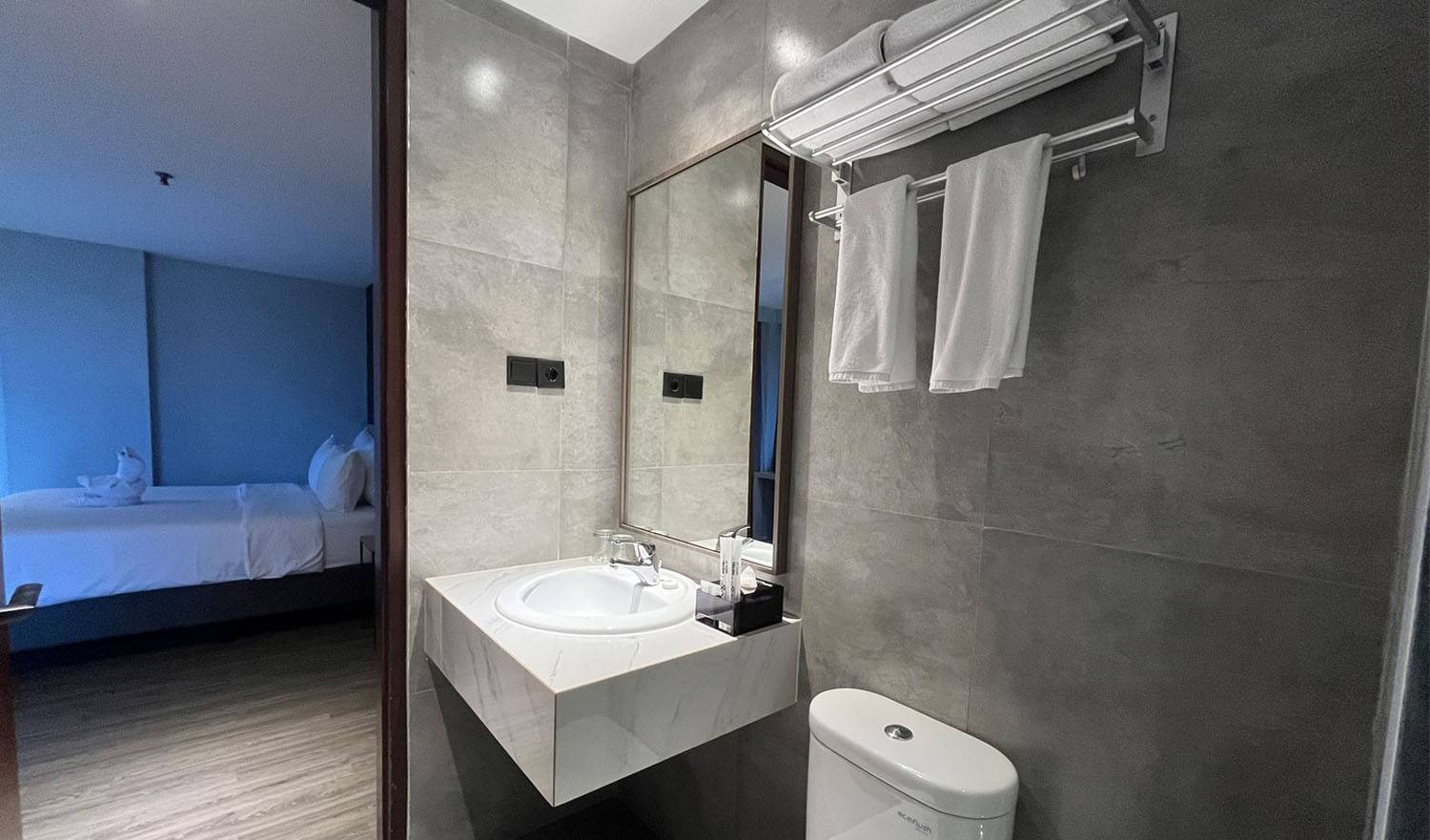 Corner Room - Rogers Hotel Manado, Manado | Official Site