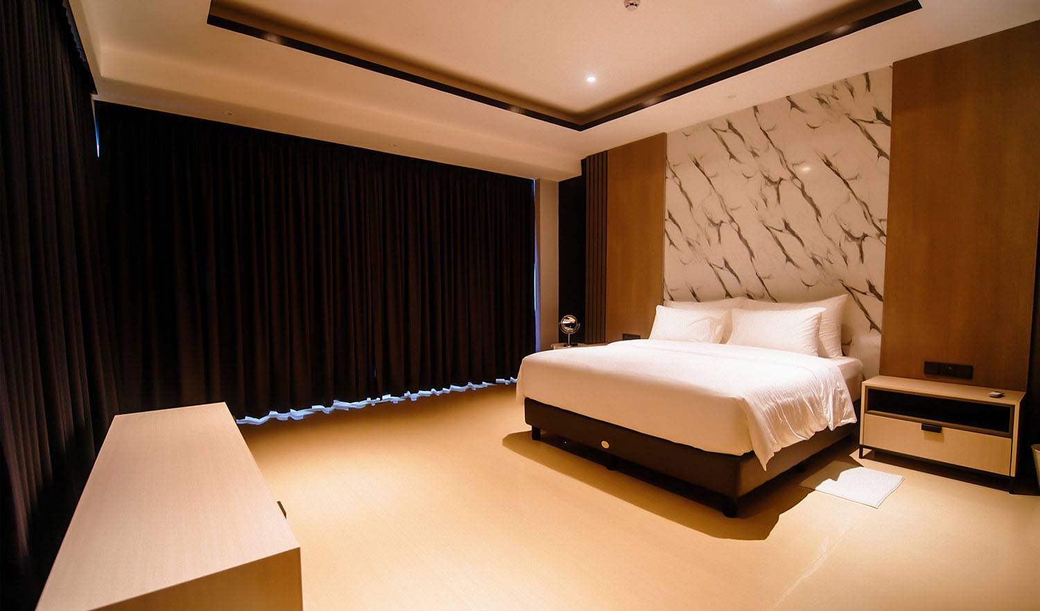 Royal Family Penthouse - Rogers Hotel Manado, Manado | Official Site